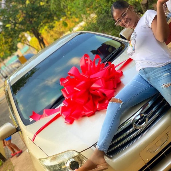 Shenseea Rewards Best Friend With New Car - DancehallMag