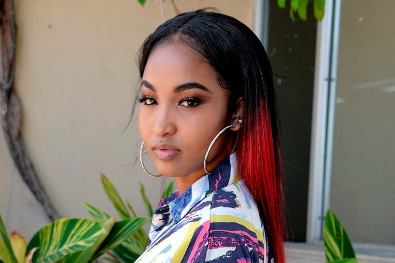 Shenseea Taking It Easy In New IG Fashion Snaps - DancehallMag