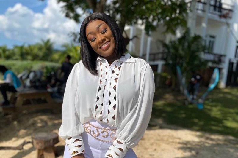 Shaneil Muir Collapses Due To Exhaustion, Stress Amid Dispute With Former Manager - DancehallMag