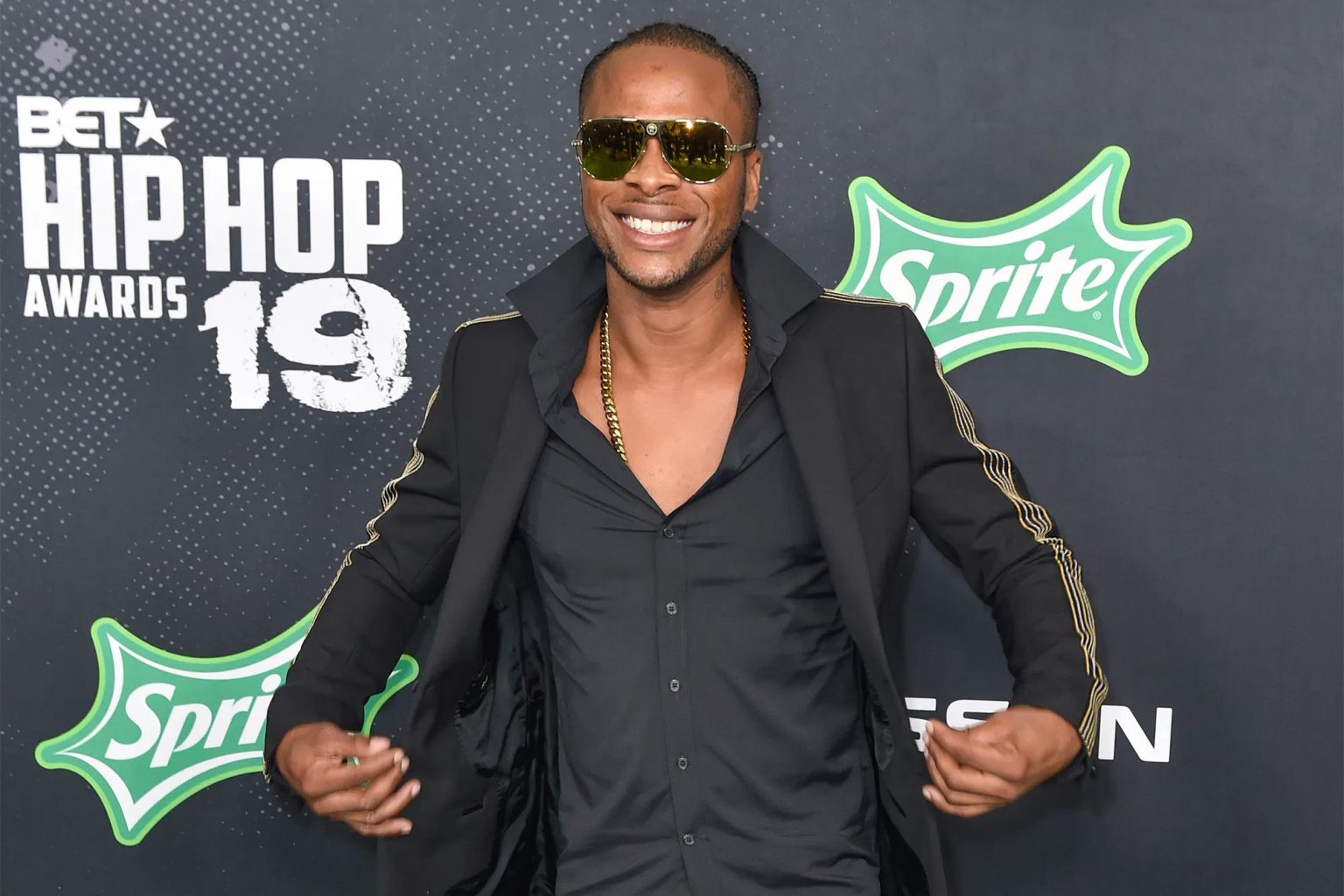 Dexta Daps Pushes UK Shows To 2022 - DancehallMag