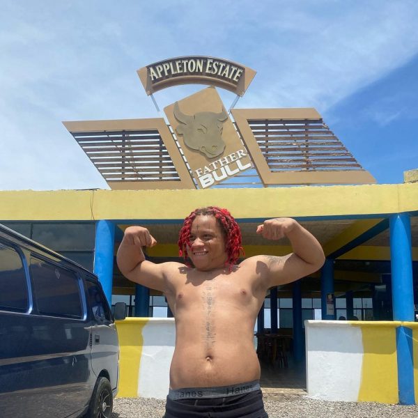 Rapper Trippie Redd Spotted In Jamaica On Jerk Chicken Stop - DancehallMag