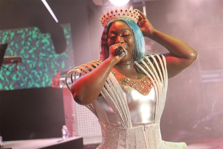 Spice Fixes Her Crown In New Song 'Queen Of The Dancehall': Watch ...