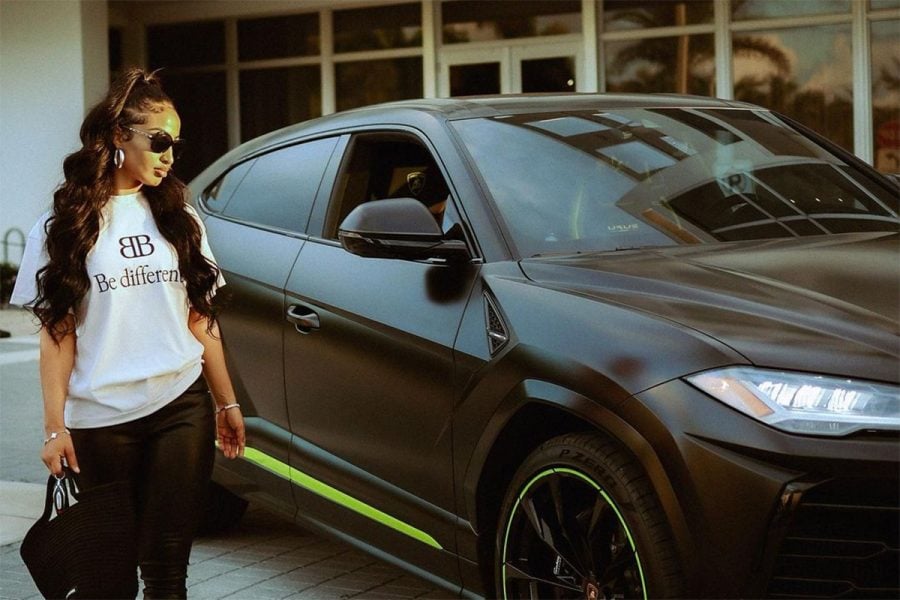 Shenseea Buys Her Dream Car: A $250,000 Lamborghini Urus - DancehallMag