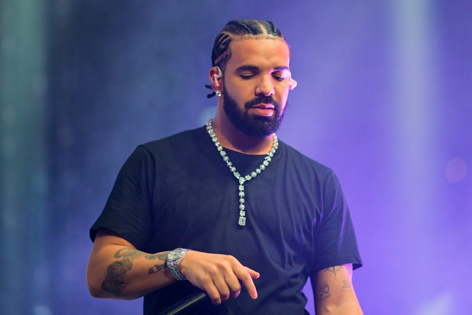 Exclusive: Drake Released New Song 'Blue Green Red' Without Clearance ...